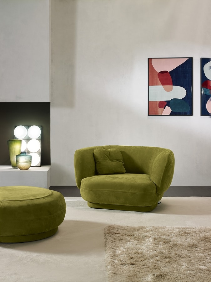Poltrona tondeggiante dai volumi importanti | IDFdesign