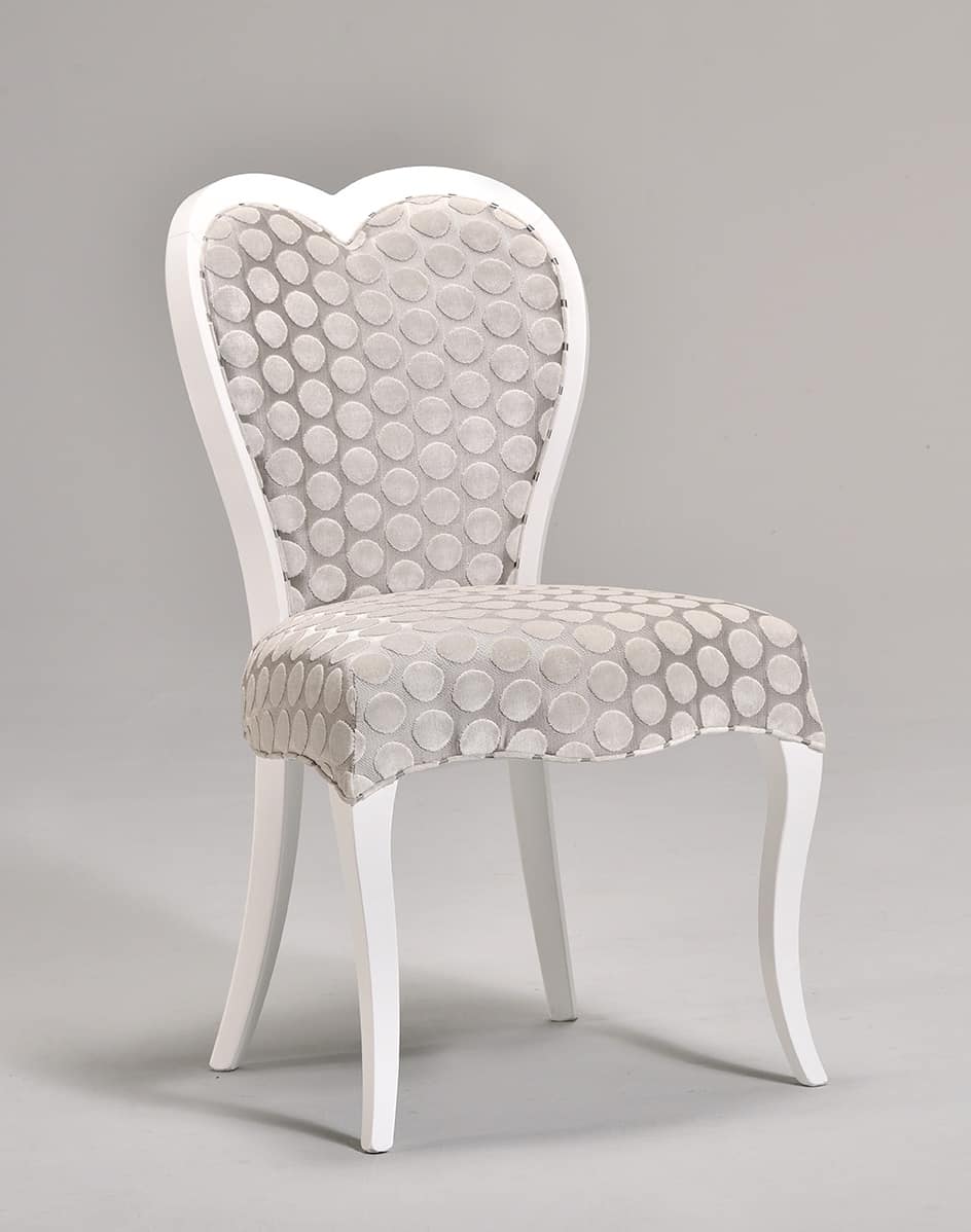 Sedia classica in faggio, schienale a forma di cuore | IDFdesign